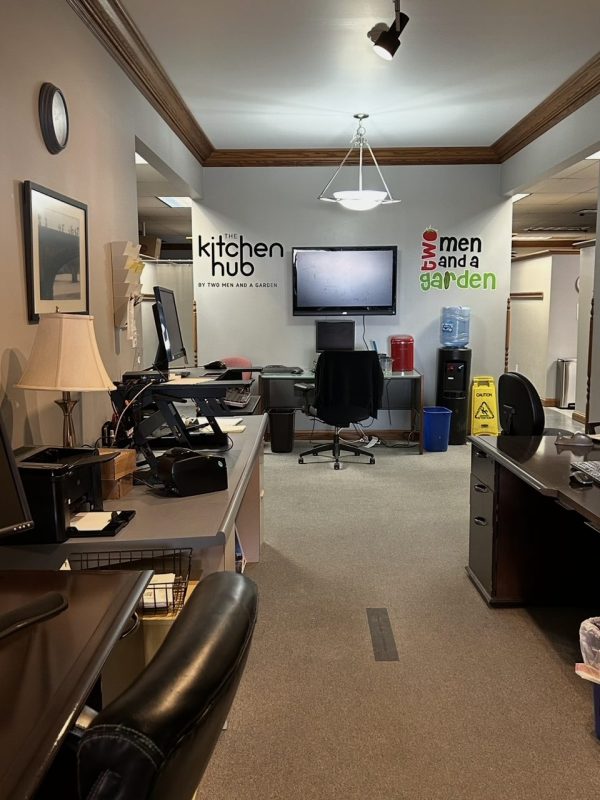 Kitchen Hub STL - Two Men and a Garden
